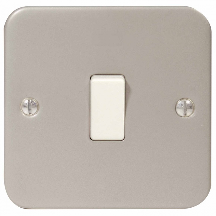 BG Metal Clad 1 Gang 2 Way Switch | Selco BG Metal Clad 1 Gang 2 Way Switch | Selco