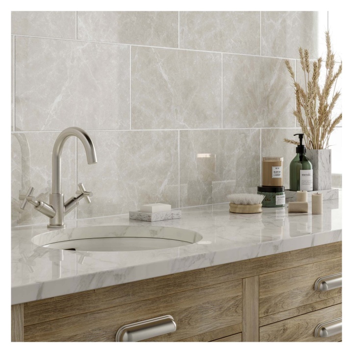 Kensington Gloss Beige Ceramic Wall Tile 250 x 400mm | Selco